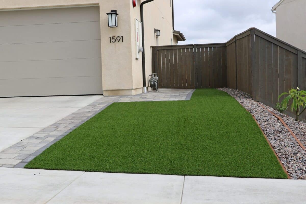 Premium Turf and Pavers Installation & Backyard Putting Green in Chula ...